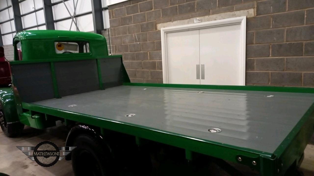 Lot 609 - 1959 MORRIS LC5 TM