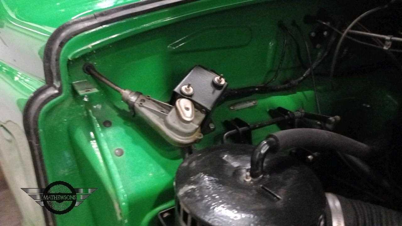 Lot 609 - 1959 MORRIS LC5 TM