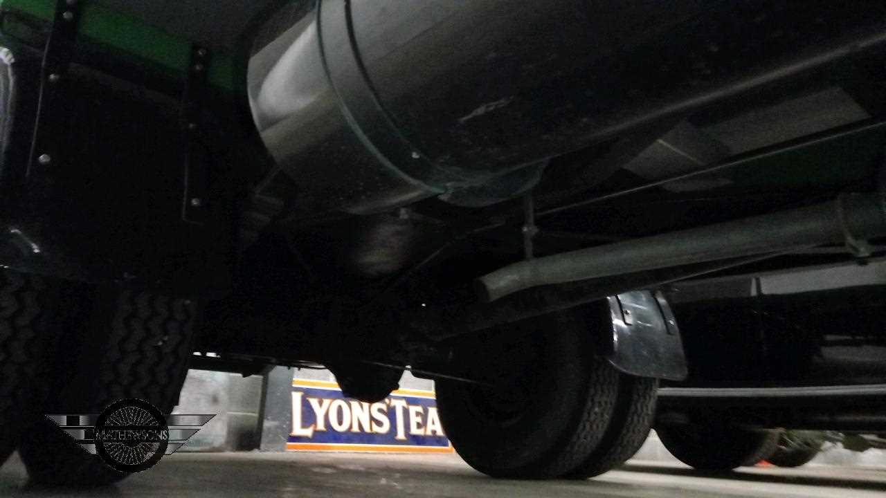 Lot 609 - 1959 MORRIS LC5 TM