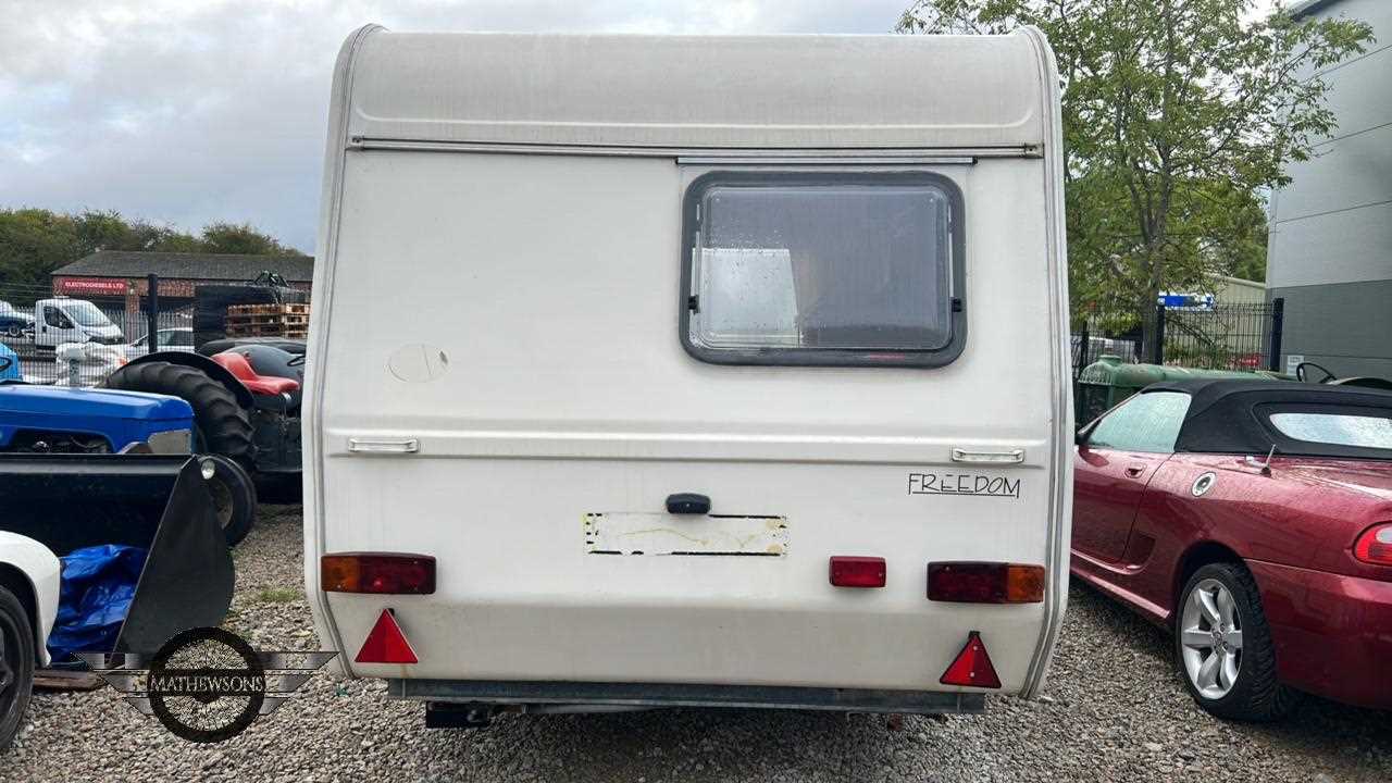 Lot 220 - 1990 FREEDOM SUNSEEKER CARAVAN