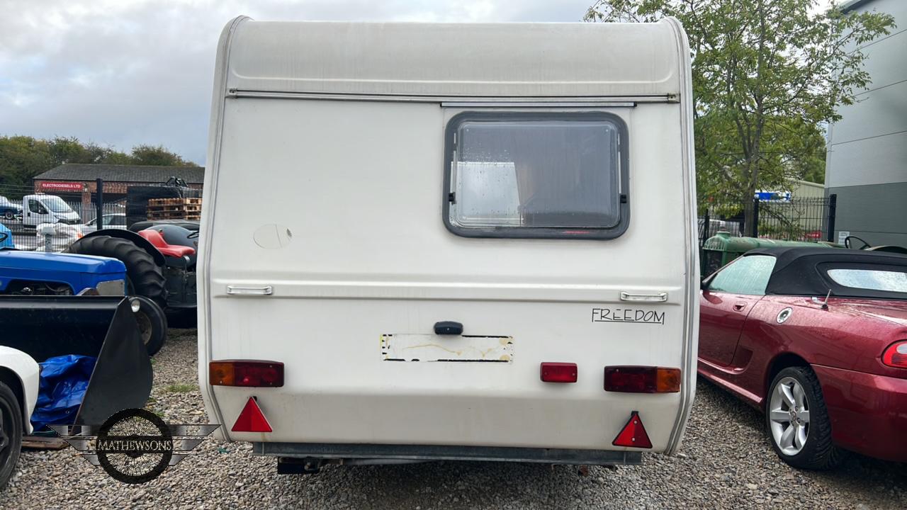 Lot 220 - 1990 FREEDOM SUNSEEKER CARAVAN