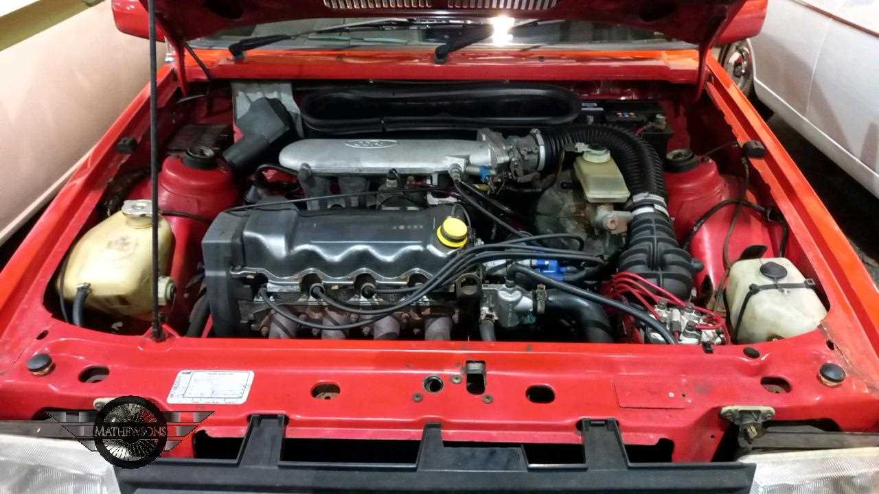 Lot 32 - 1983 FORD ESCORT XR3 INJ