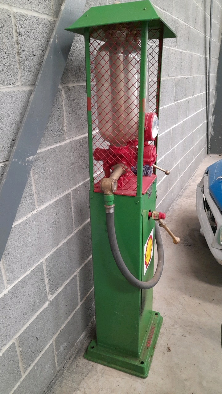 Lot 534 - HAMMOND PETROL PUMP