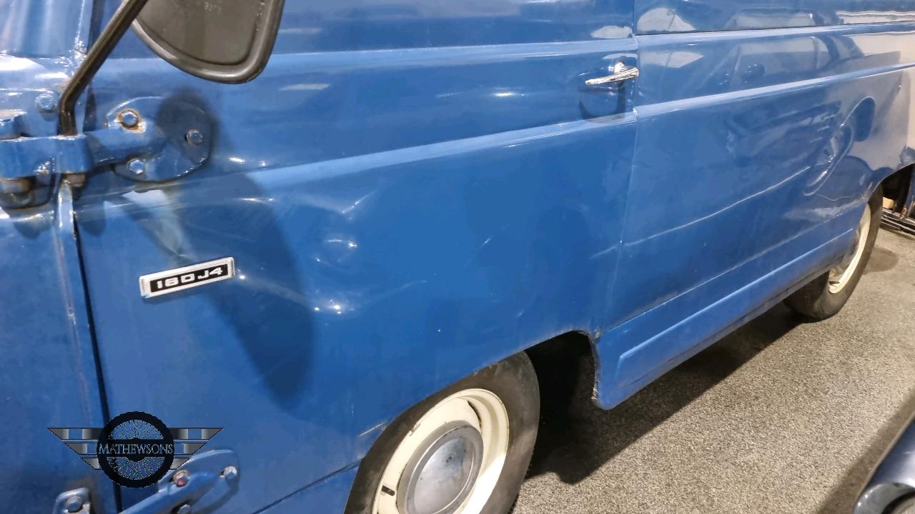 Lot 368 - 1972 AUSTIN-MORRIS J4