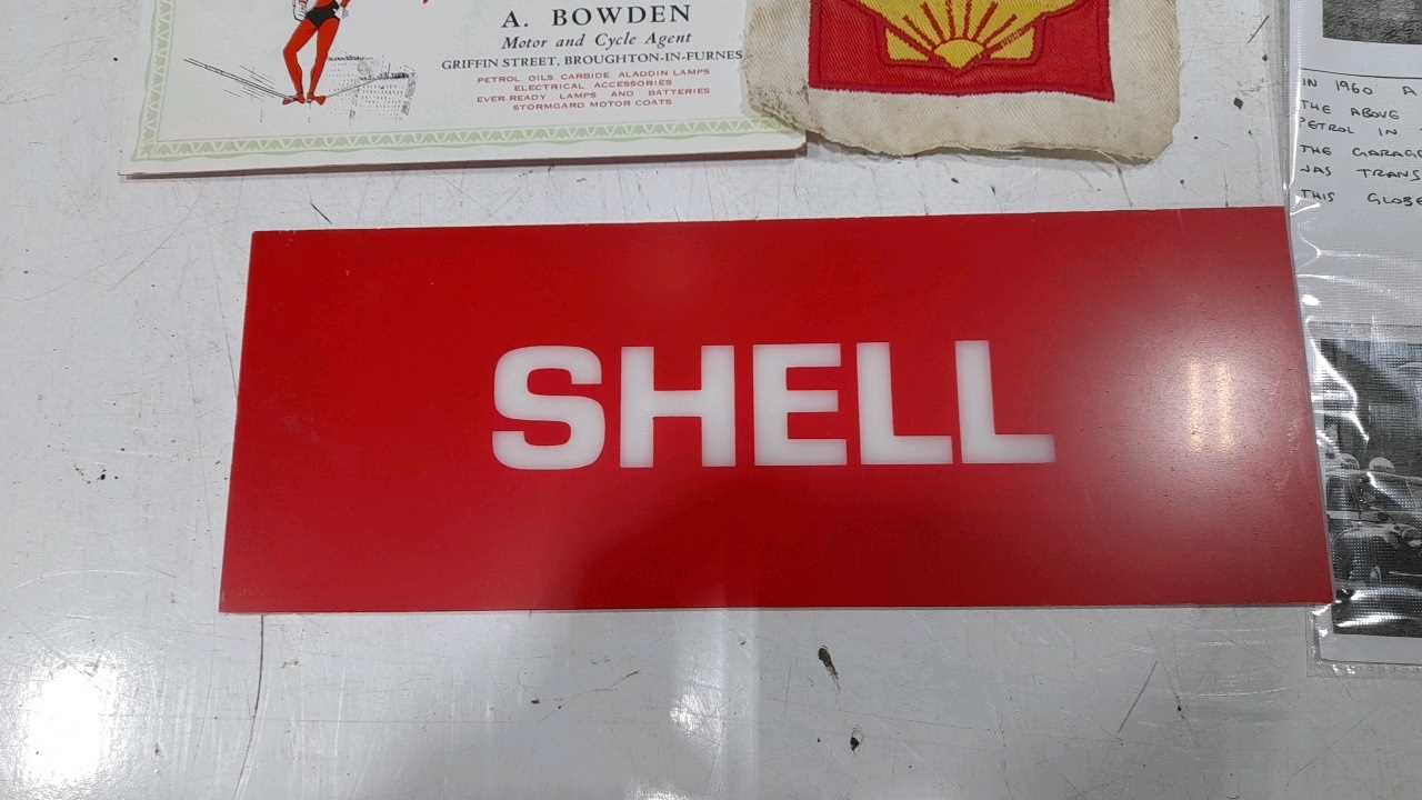 Lot 117 - SUPER SHELL BLUE PETROL PUMP GLASS GLOBE