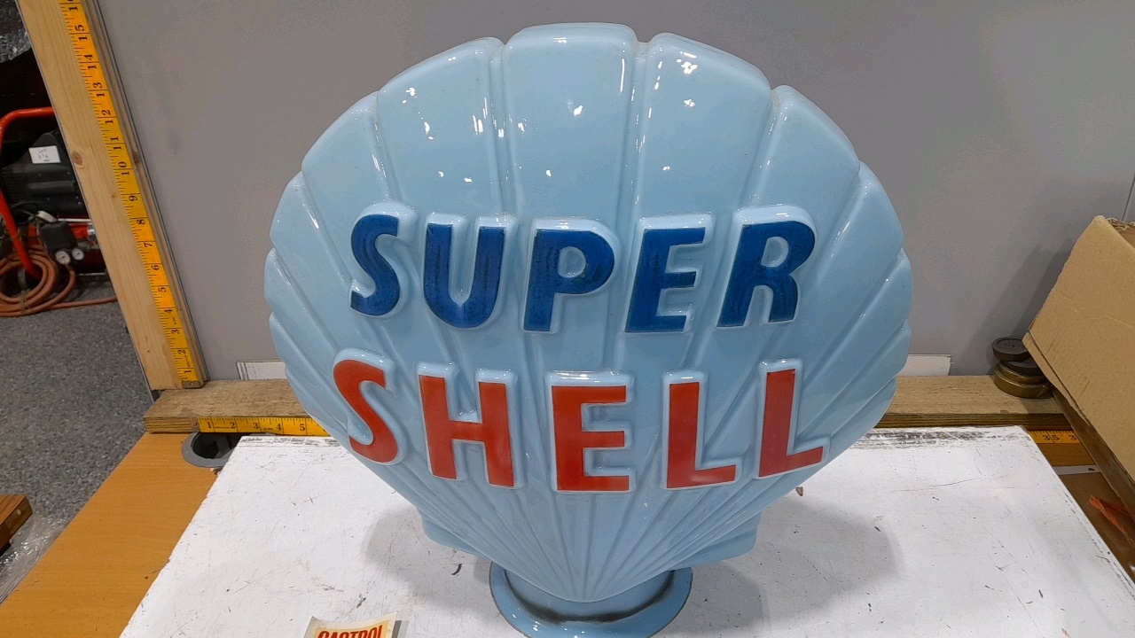 Lot 117 - SUPER SHELL BLUE PETROL PUMP GLASS GLOBE