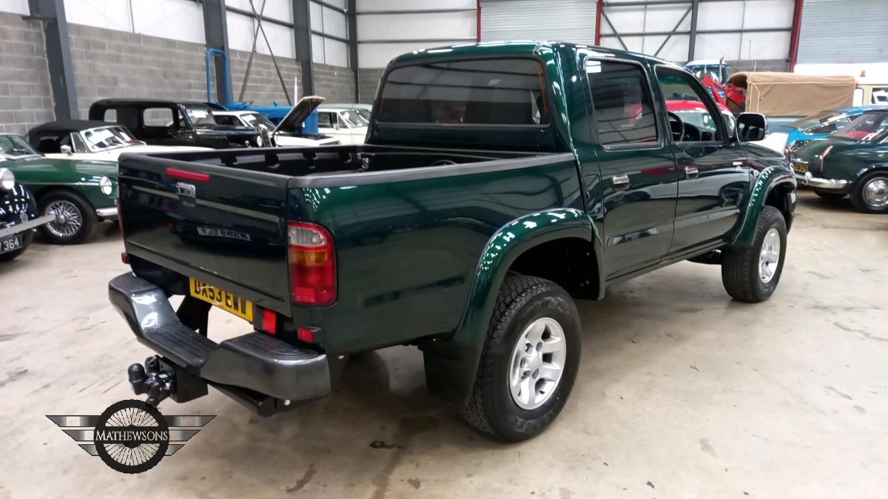 Lot 422 - 2003 TOYOTA HILUX