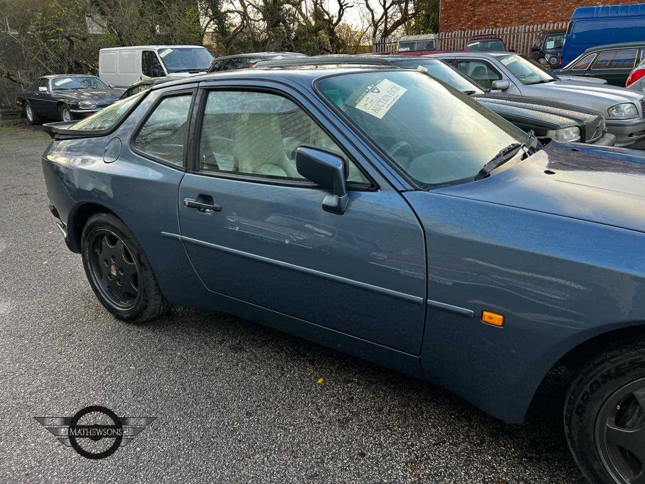 Lot 513 - 1990 PORSCHE 944 TURBO
