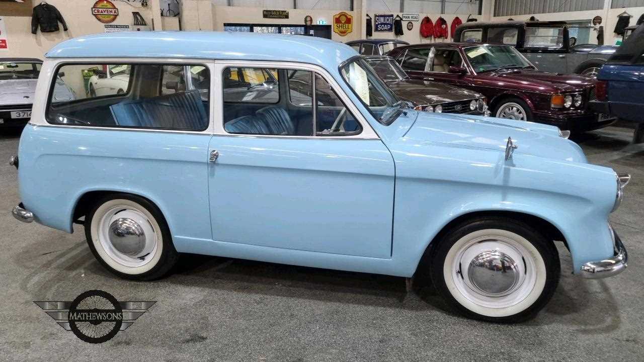 Lot 100 - 1959 HILLMAN HUSKY
