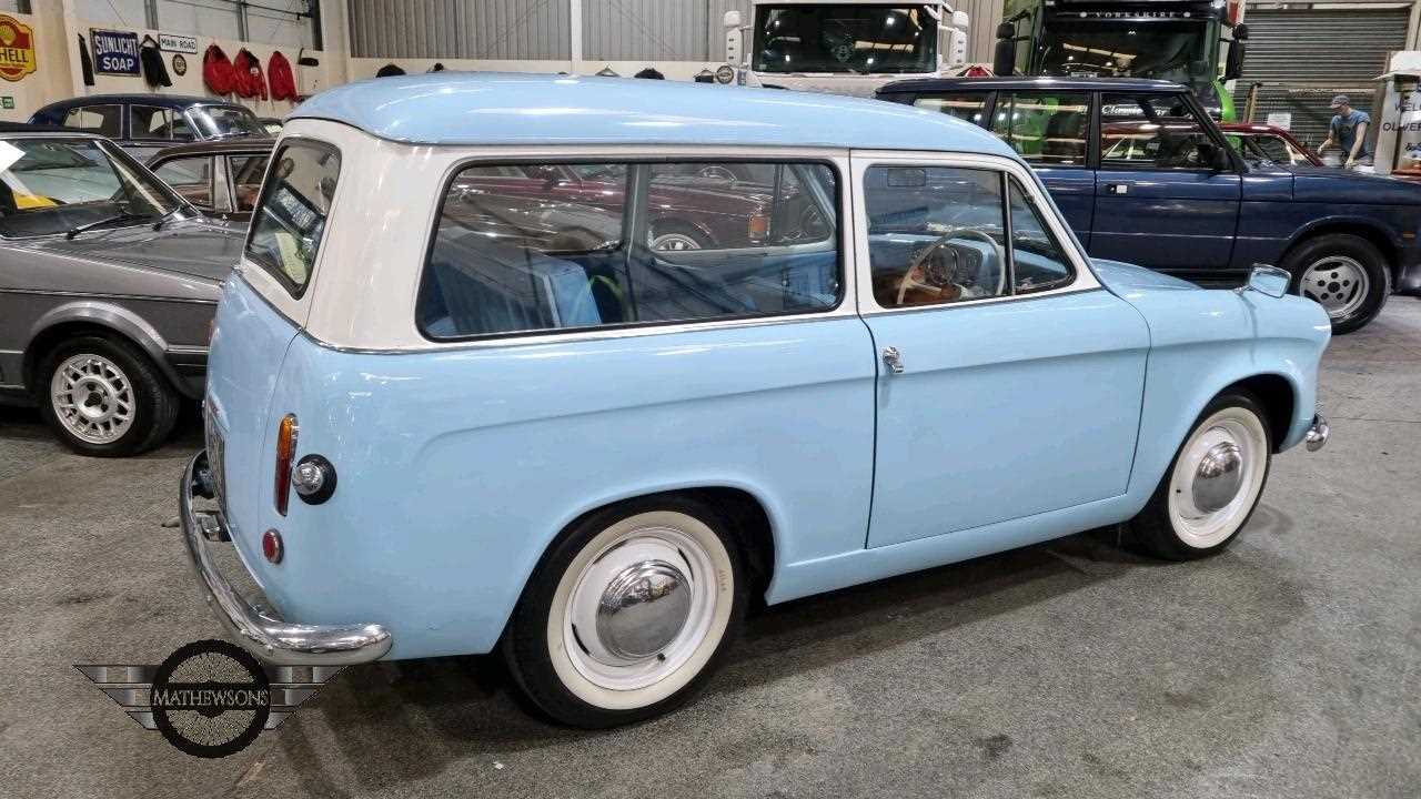 Lot 100 - 1959 HILLMAN HUSKY