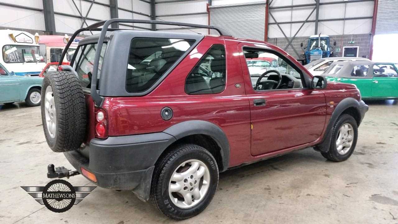 Lot 56 - 2002 LAND ROVER FREELANDER V6I ES AUTO