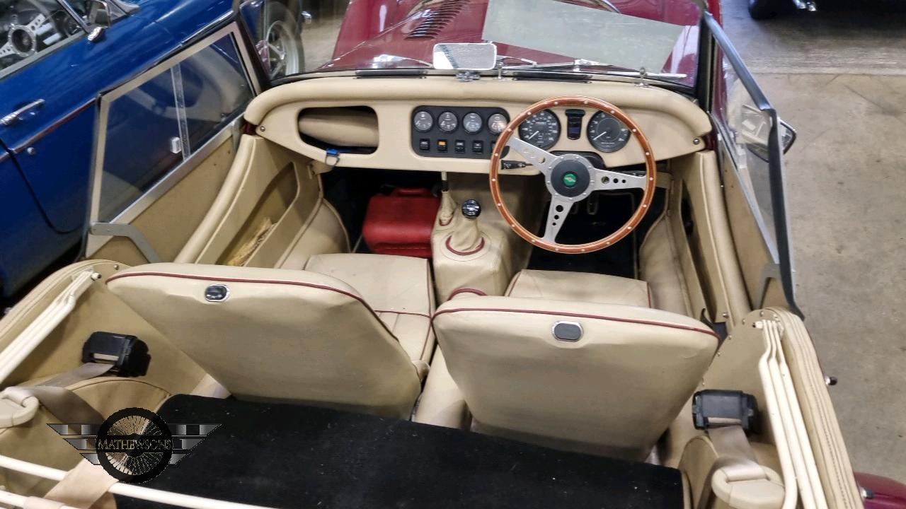 Lot 18 - 1985 MORGAN PLUS 8