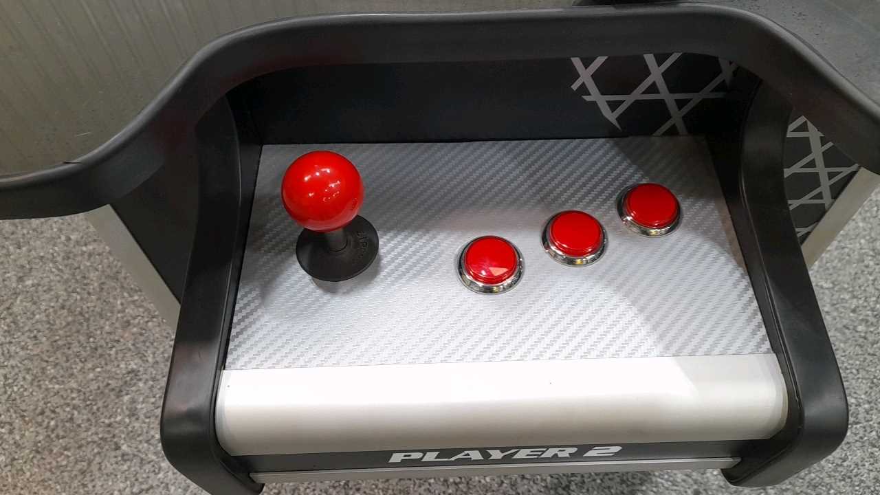 Lot 151 - SNAPON ARCADE MACHINE