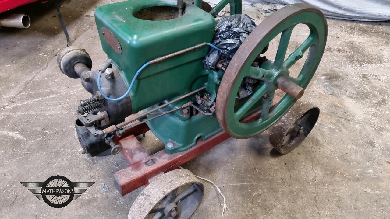 Lot 205 - STATIONARY ENGINE