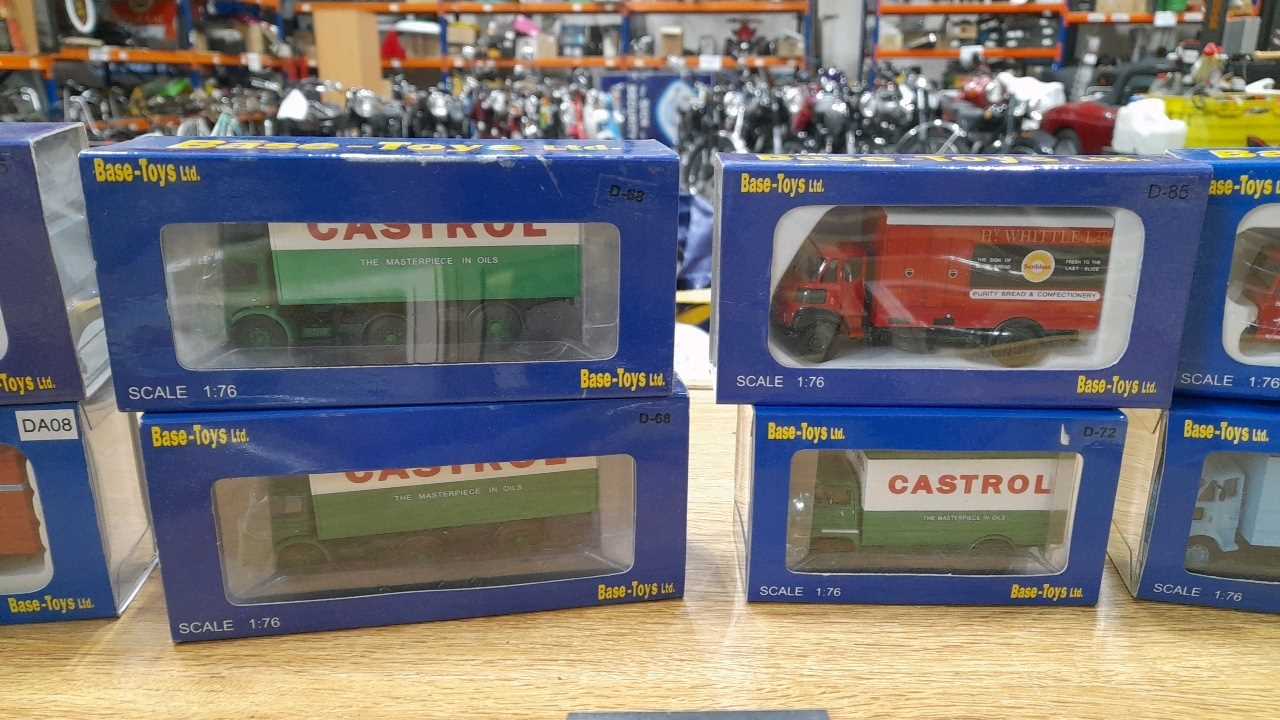 Lot 612 - 2 BOXES OF VARIOUS DIE-CAST MODELS