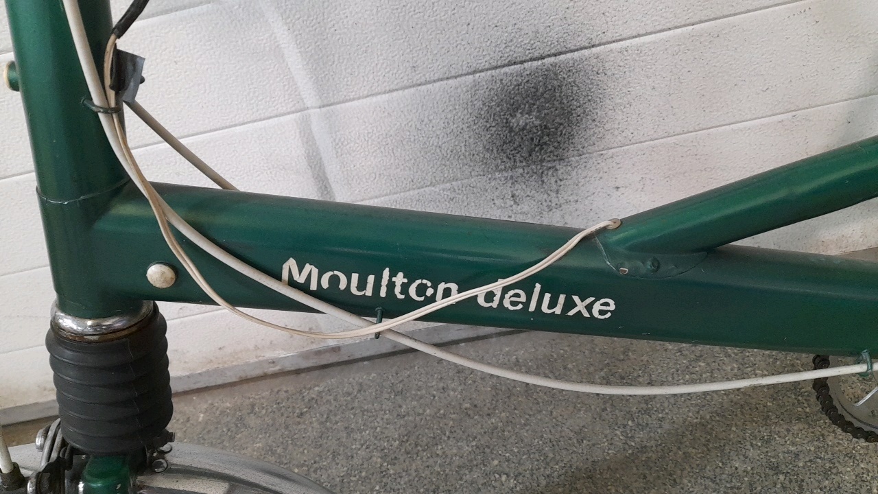 Lot 620 - MOULTON-DELUXE 3 SPEED BICYCLE