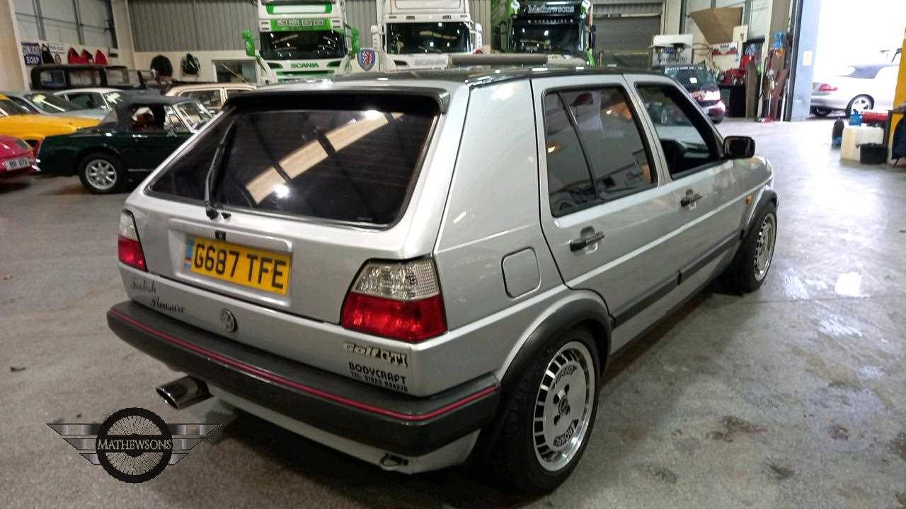 Lot 27 - 1989 VOLKSWAGEN GOLF GTI