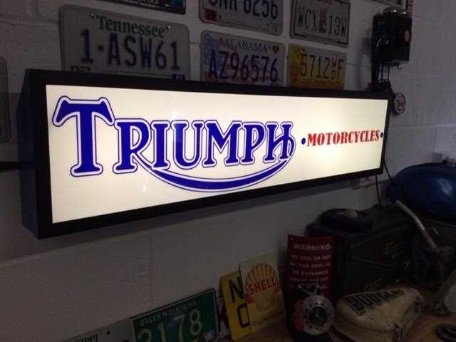 Lot 266 - ILLUMINATED TRIUMPH MOTORCYCLES SIGN