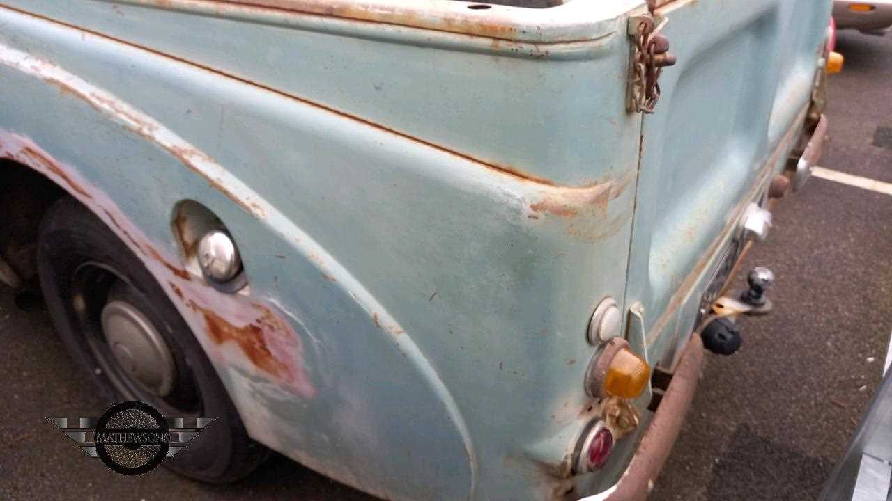 Lot 491 - 1954 MORRIS COWLEY MCV PICKUP