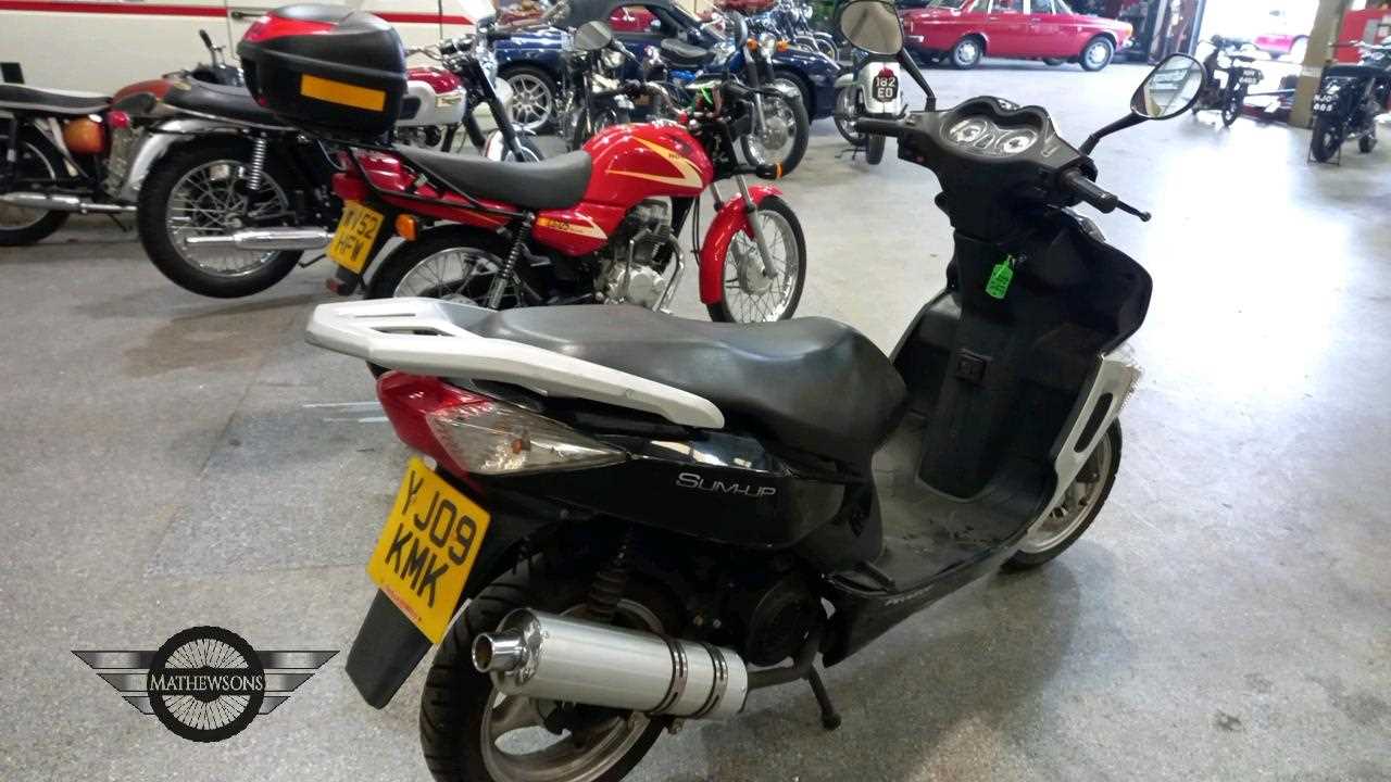 Lot 623 - 2009 PEUGEOT SUM UP 125