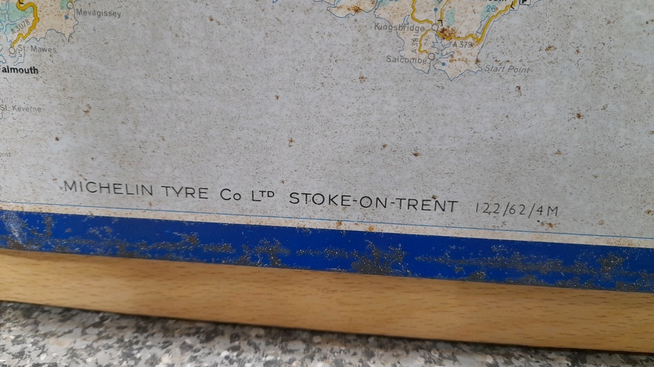 Lot 467 - TIN MICHELIN MAP OF ENGLAND 930 1963 EDITION