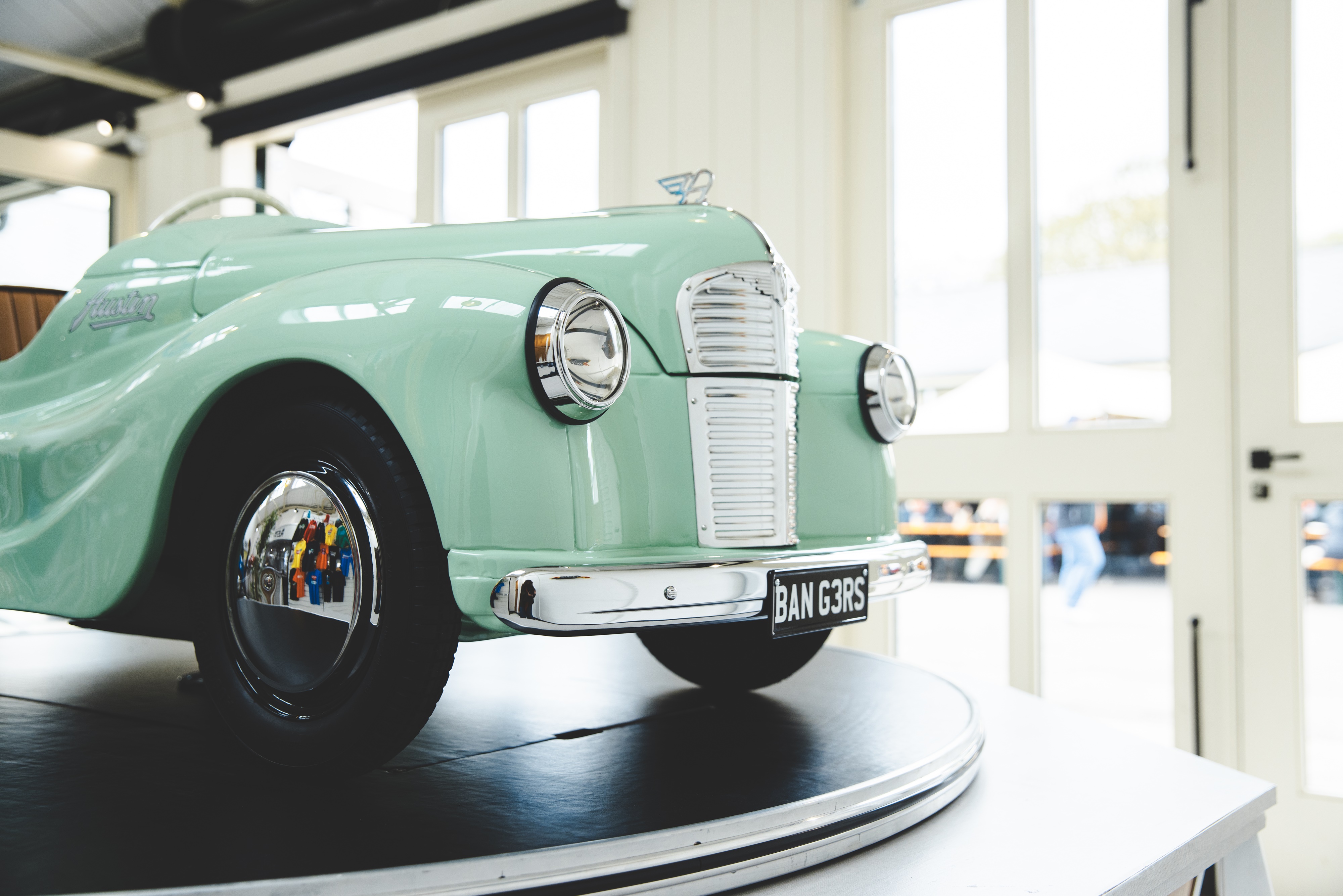 Lot 543 - AUSTIN J40 PEDAL CAR