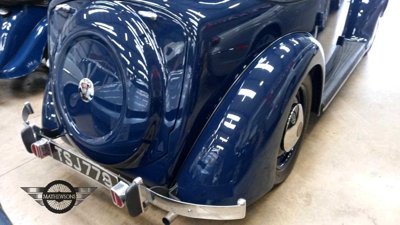 Lot 216 - 1946 ROVER P2