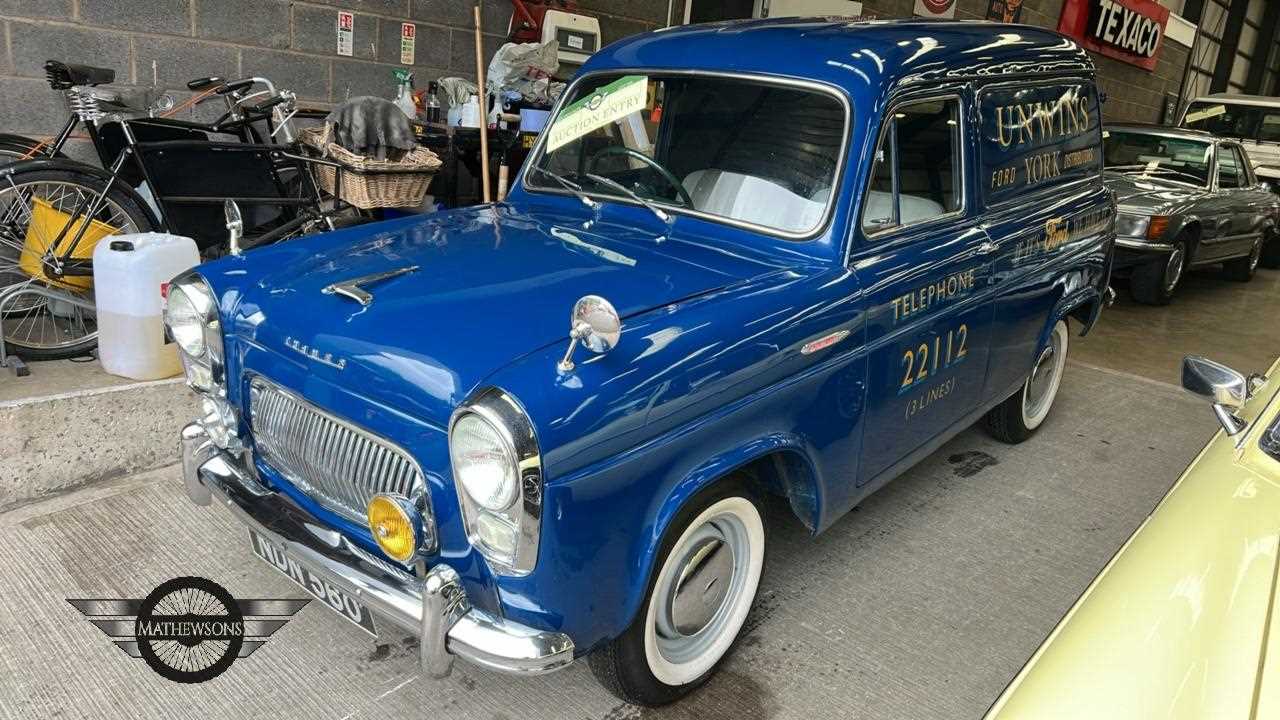 Lot 660 - 1956 FORD THAMES 300E VAN