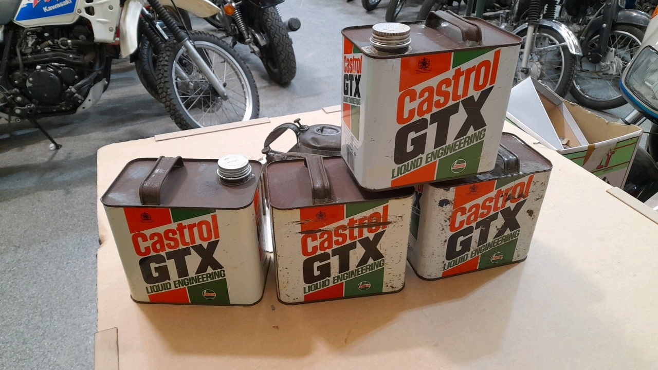 Lot 865 - 4 CASTROL GTX 2.5 LITRE CANS & 2 VINTAGE OIL