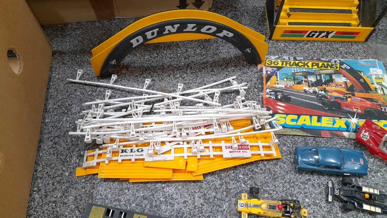 Lot 791 - SCALEXTRIC SET 101 PIECES OF TRACK & VARIOUS