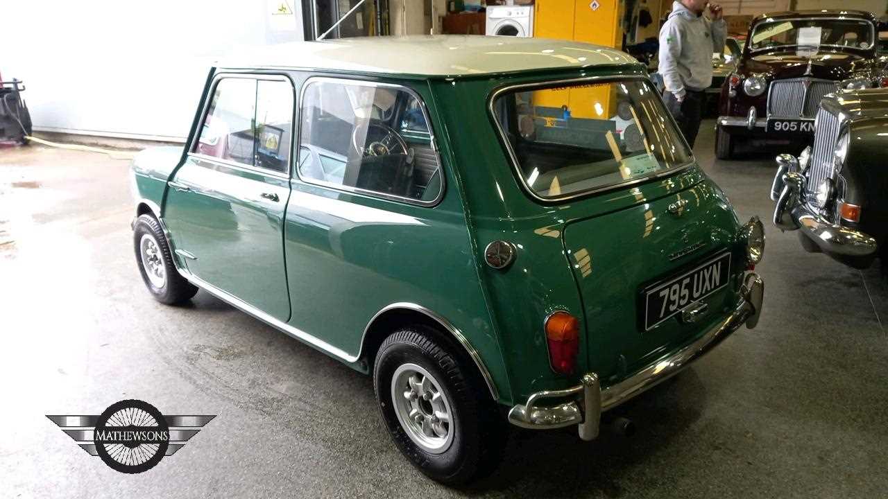 Lot 46 - 1962 MORRIS MINI SUPER