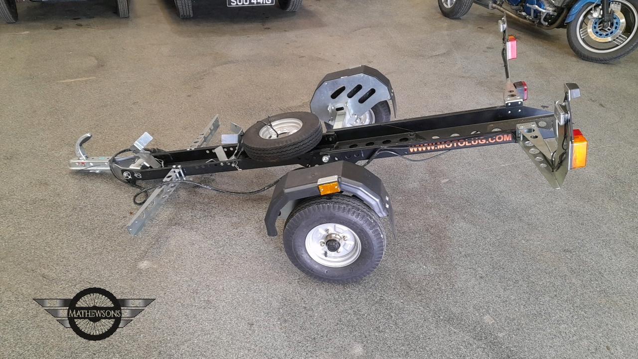 Lot 24 MOTOLUG COLLAPSIBLE TRAILER