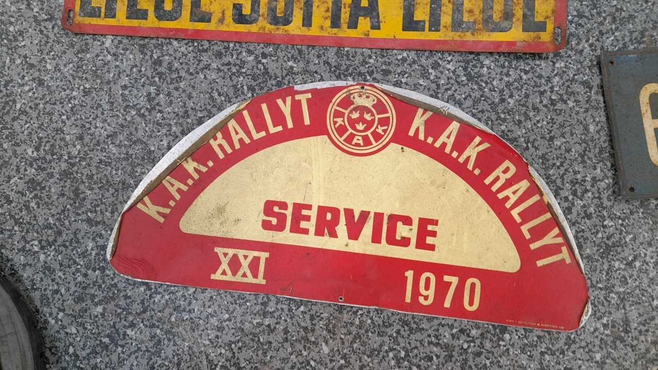 Lot 338 - HISTORIC ORIGINAL RALLY PLATES