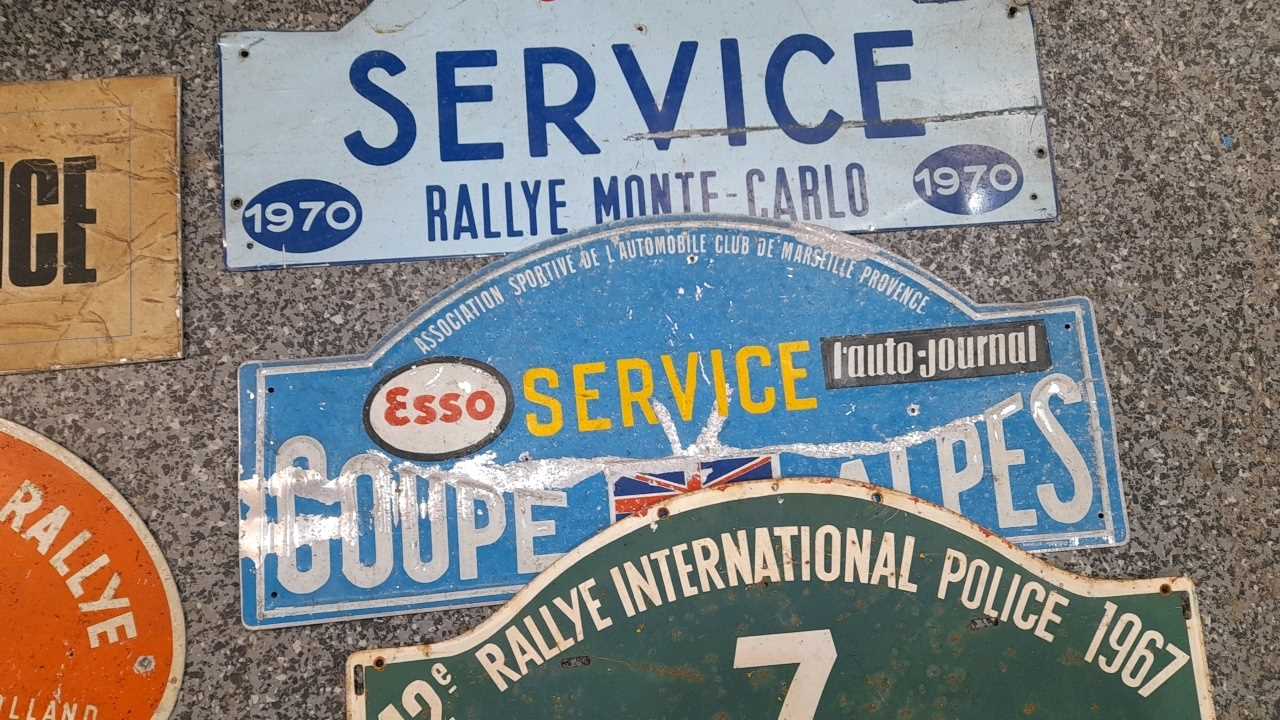 Lot 661 - HISTORIC ORIGINAL RALLY PLATES
