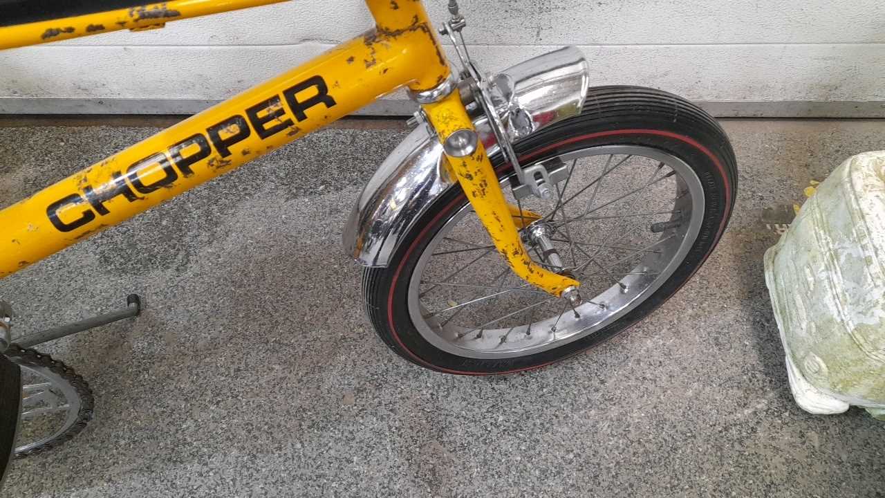 Lot 572 - ORIGINAL YELLOW MK1 RALEIGH CHOPPER , 1970,