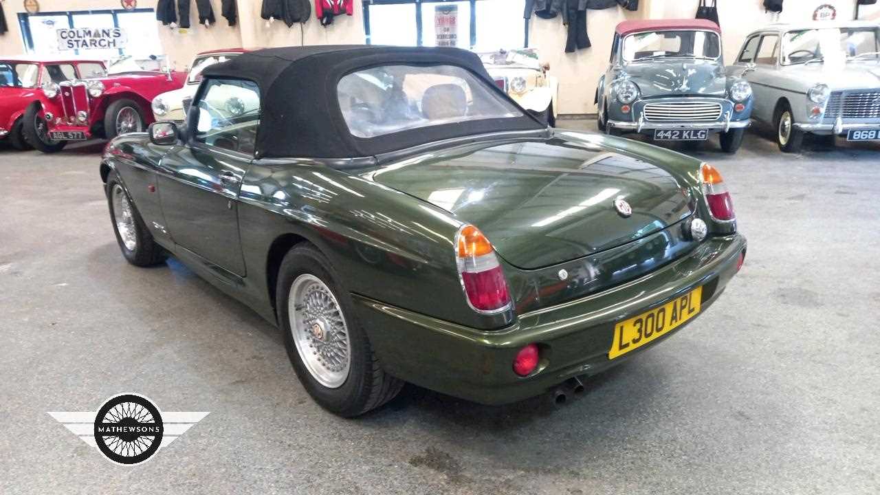 Lot 513 - 1994 MG ROVER RV8