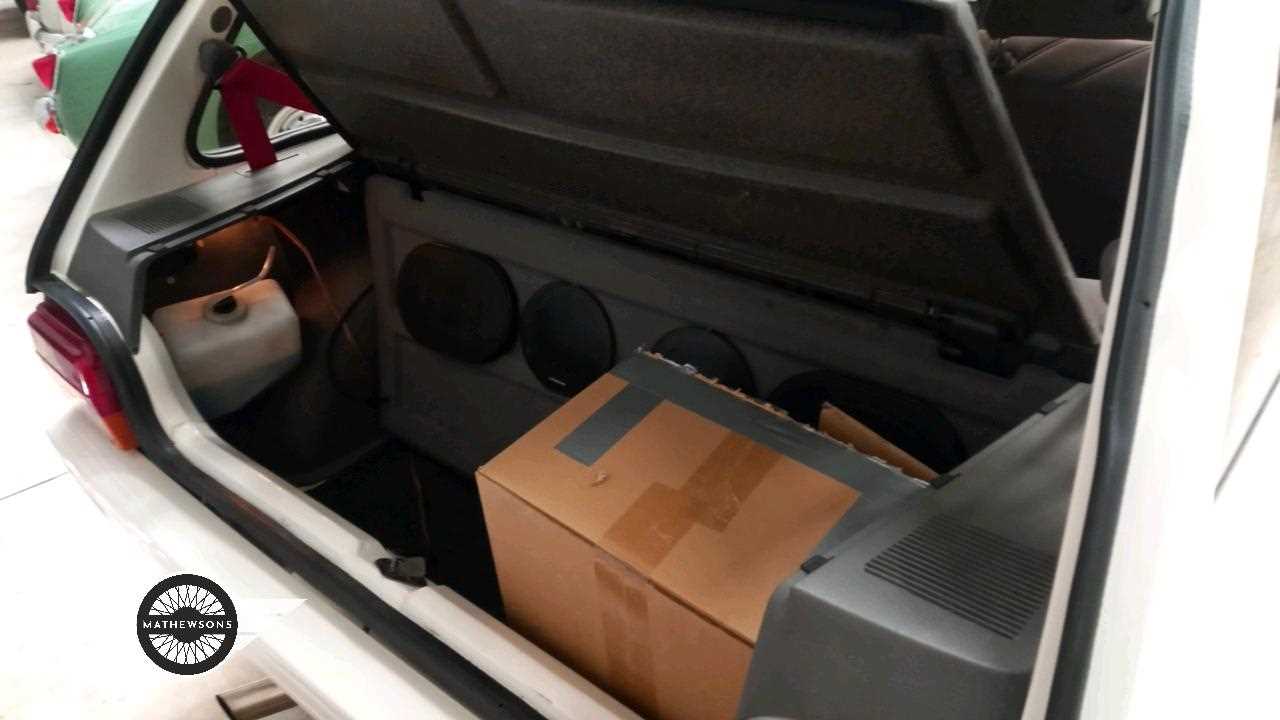 Lot 28 - 1989 ROVER METRO MG TURBO