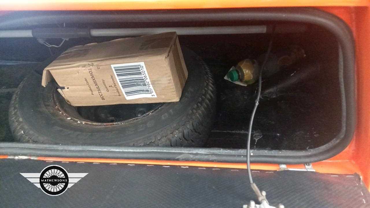 Lot 576 - 1970 RELIANT BOND BUG