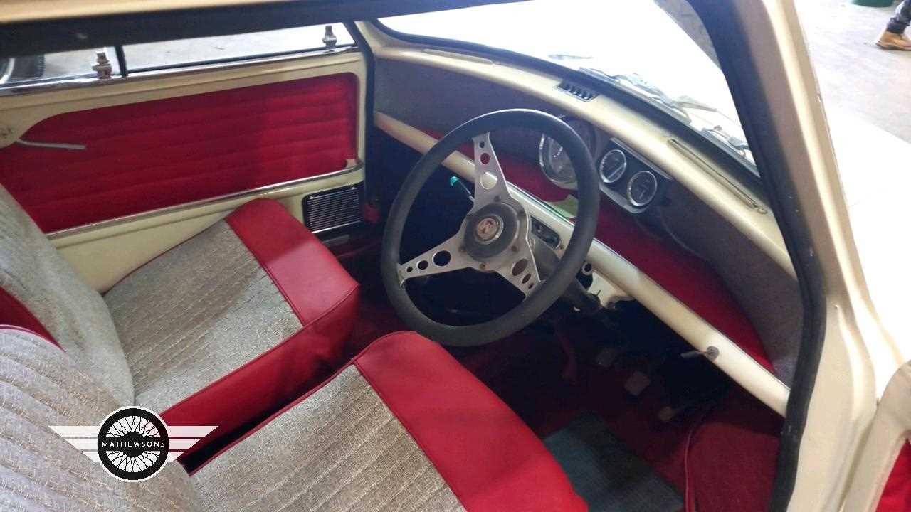 Lot 21 - 1960 MORRIS MINI MINOR