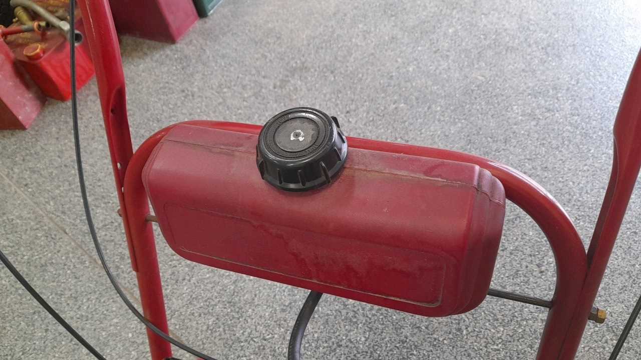 Lot 111 - SUFFOLK PUNCH CYLINDER LAWN MOWER