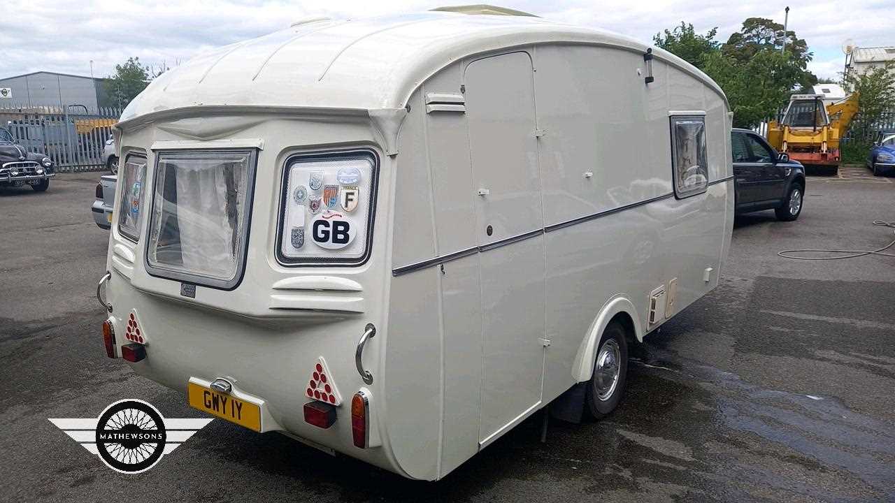Lot 24 - 1970 CHELTENHAM CARAVAN PUKU 2