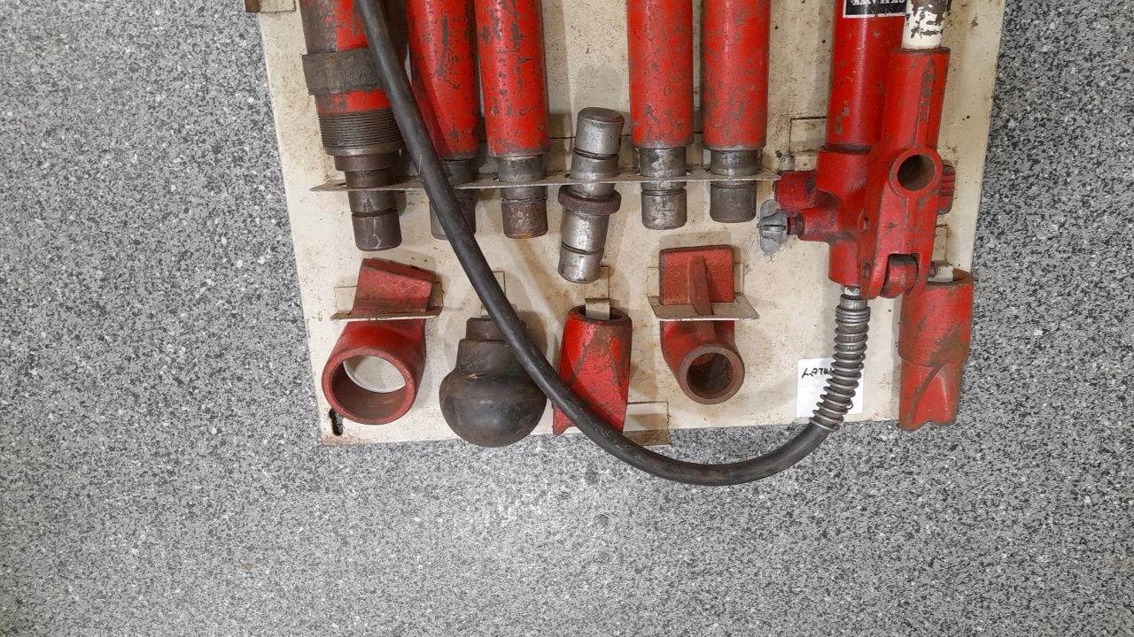 Lot 829 - 10 TON PORTA POWER KIT