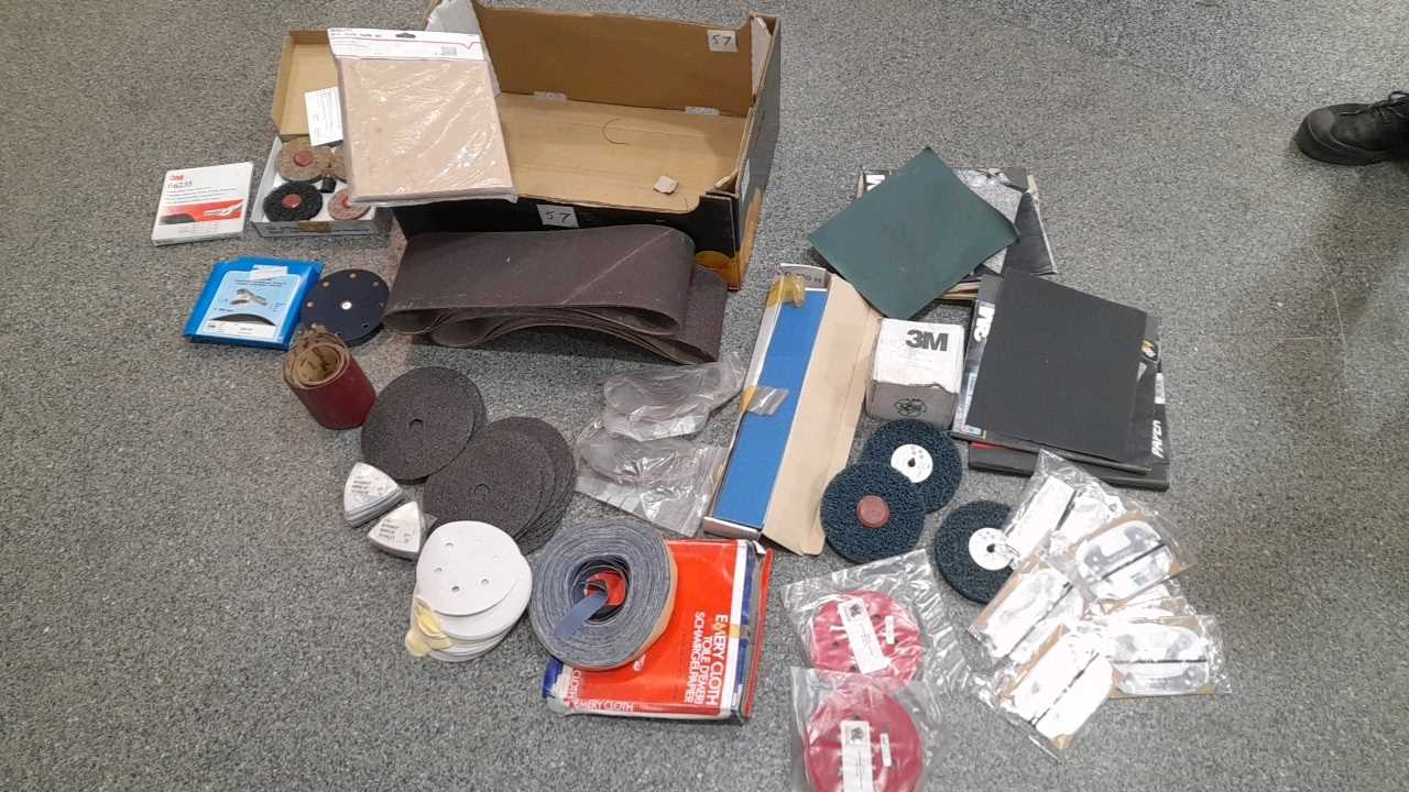 Lot 569 - BOX OF BODYSHOP CONSUMABLES