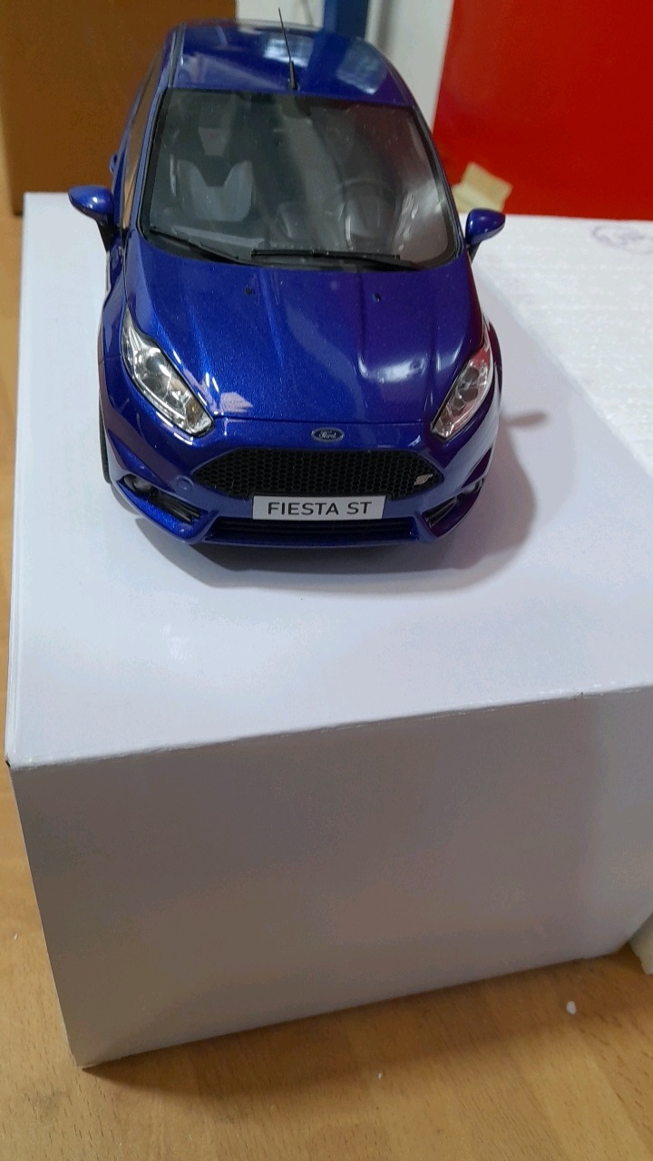 Lot 280 - MK7 FORD FIESTA ST 1.18 SCALE MODEL BY OTTO