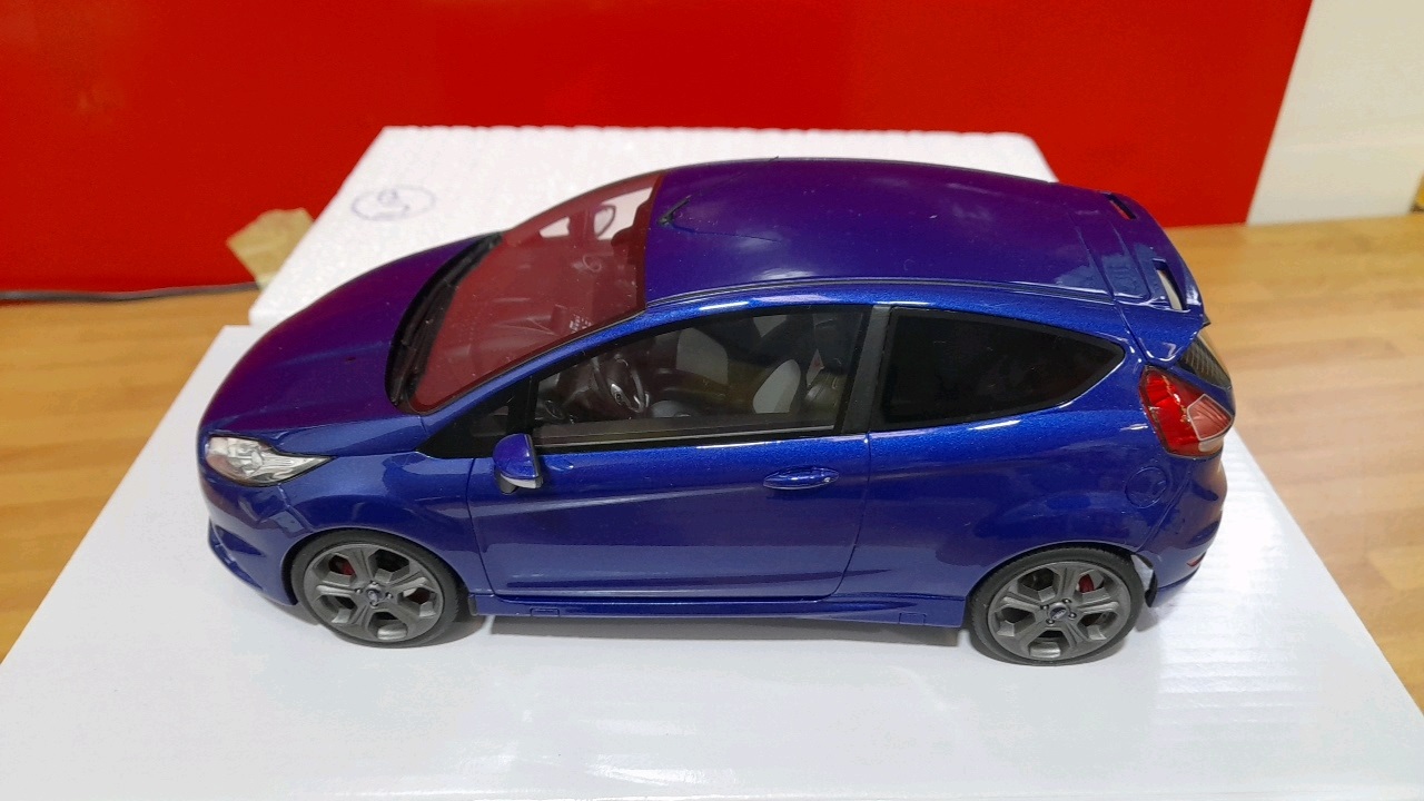 Lot 280 - MK7 FORD FIESTA ST 1.18 SCALE MODEL BY OTTO