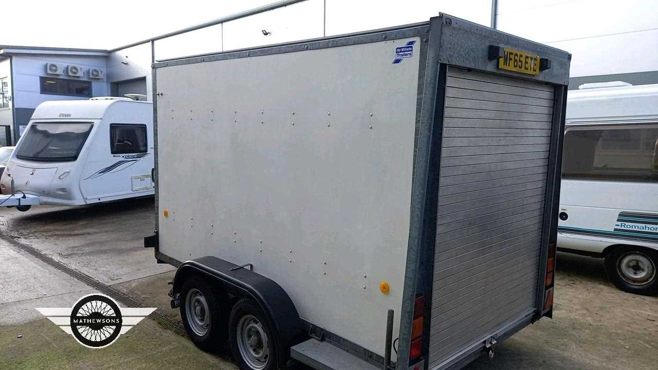 Lot 148 - IFOR WILLIAMS BOX TRAILER