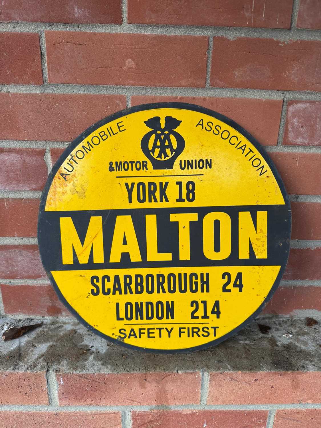 Lot 368 - MALTON TO LONDON AA PAINTED SIGN 14" DIA