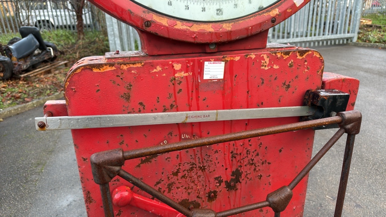 Lot 705 - LARGE AVERY WEIGHING SCALES