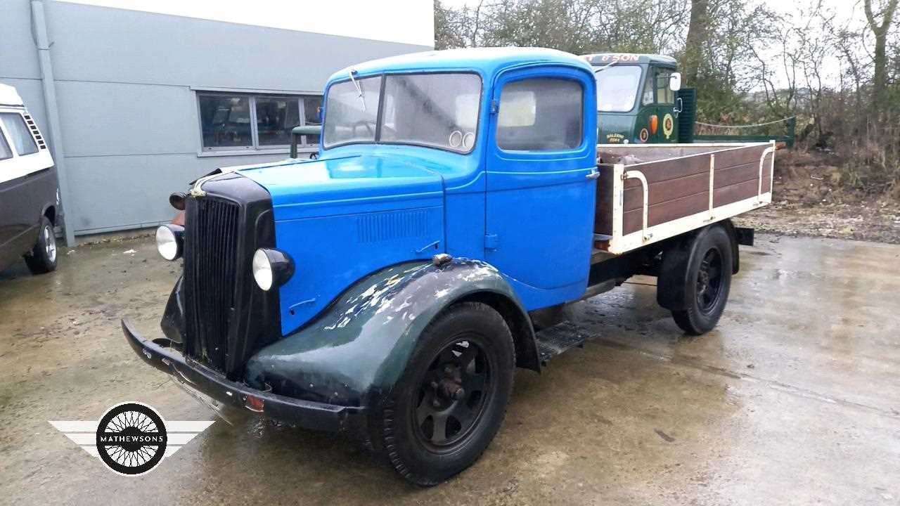 Lot 448 - 1948 MORRIS COMMERCIAL