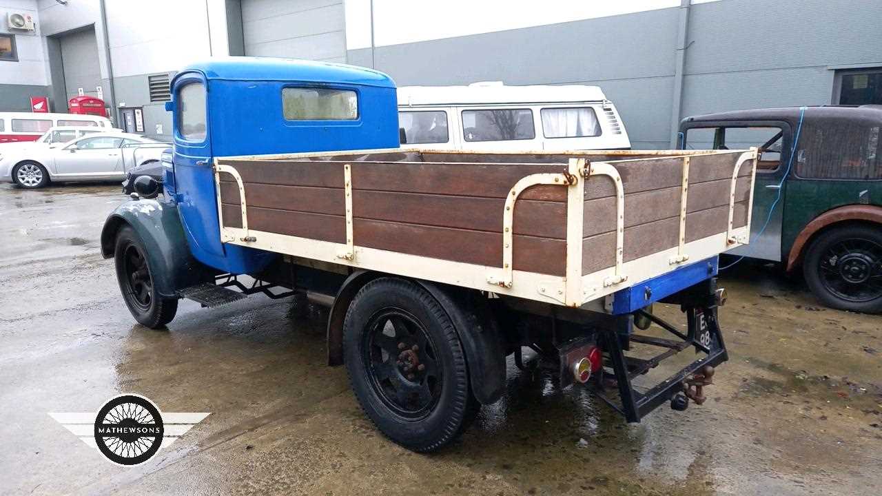 Lot 448 - 1948 MORRIS COMMERCIAL